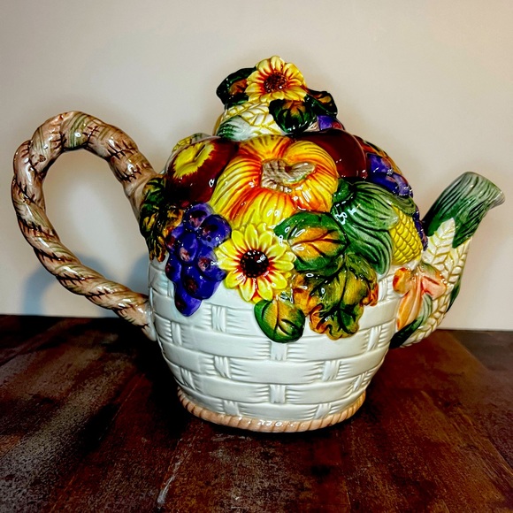 Source Unknown | Kitchen | Vintage Ceramic Teapot | Poshmark